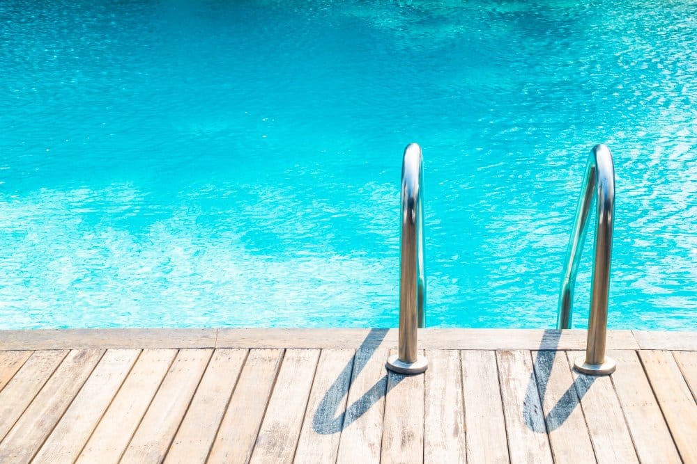Comment choisir la profondeur de sa piscine ? - Top Maison